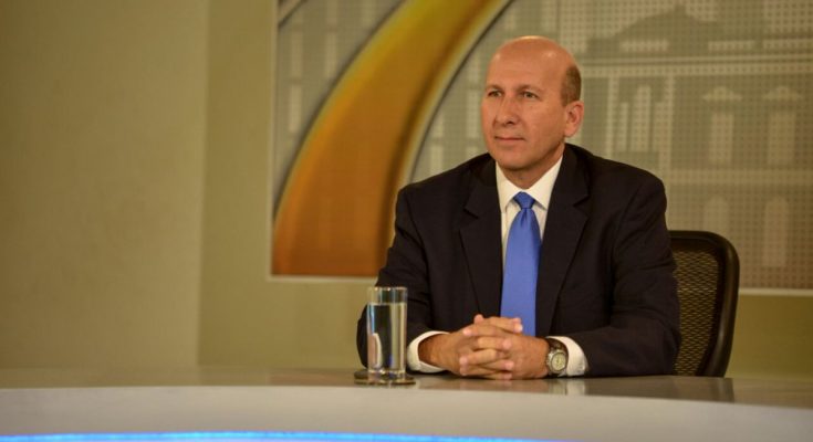 Javier Simán: «Queremos que lleguen diputados nuevos”